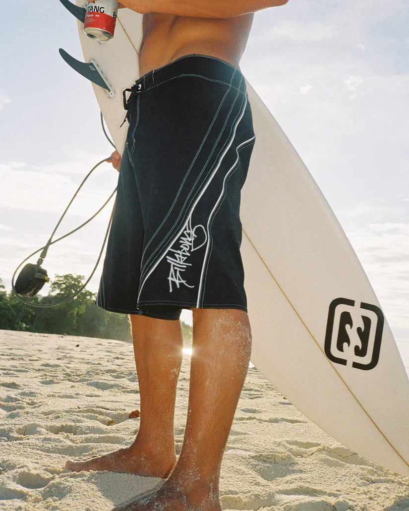 Boardshorts - What is the Point and Are They Important? – Rapid Surf & Ski